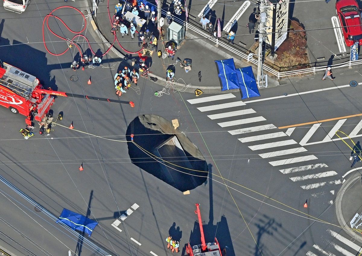 「孫やひ孫に愛情を注ぎ、成長を楽しみに…」埼玉・八潮の道路陥没、運転手の家族と勤務先がコメント発表：東京新聞デジタル