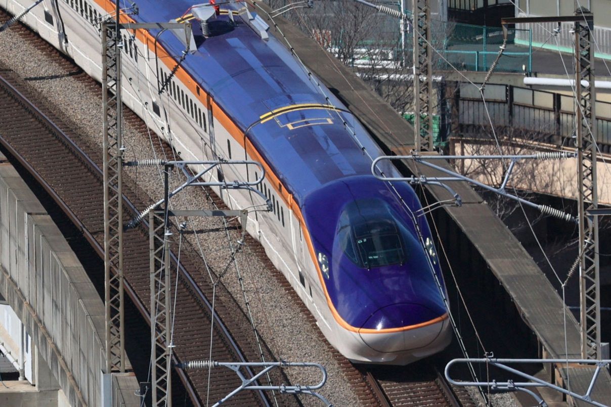 東北・山形新幹線e8系、補助電源装置の半導体に損傷 Jr東日本「6台ともぐちゃぐちゃ、かつてない」：東京新聞デジタル