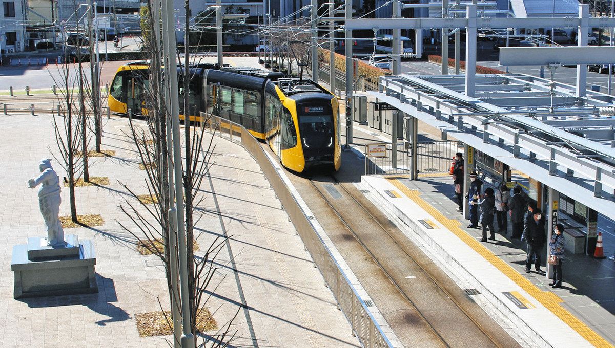 LRT 227万人が乗車 開業半年、当初予測の2割増 宇都宮・芳賀：東京新聞デジタル