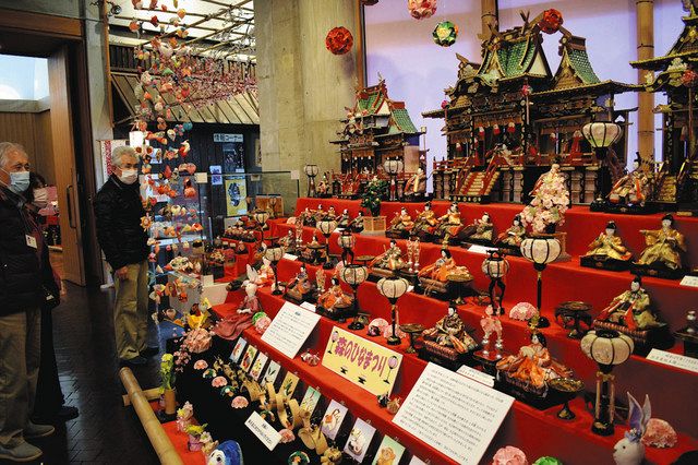 時代映す雛の競艶 南足柄「森のひなまつり」：東京新聞デジタル